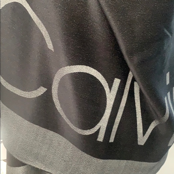 Calvin Klein | Accessories | Nwt Calvin Klein Reversible Wrapscarf ...